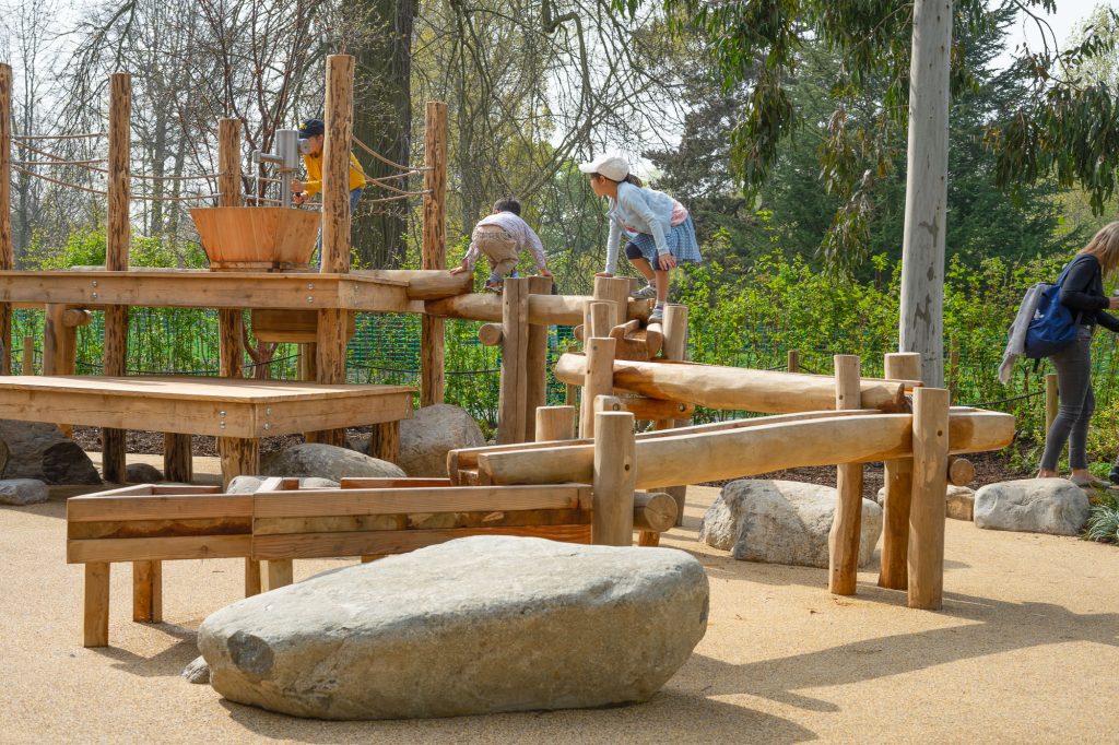 Duncan & Grove USA | Timber Play | Natural Playground Equipment