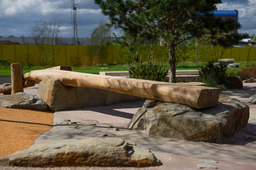 Natural Log 5m Robinia | Playground Equipment